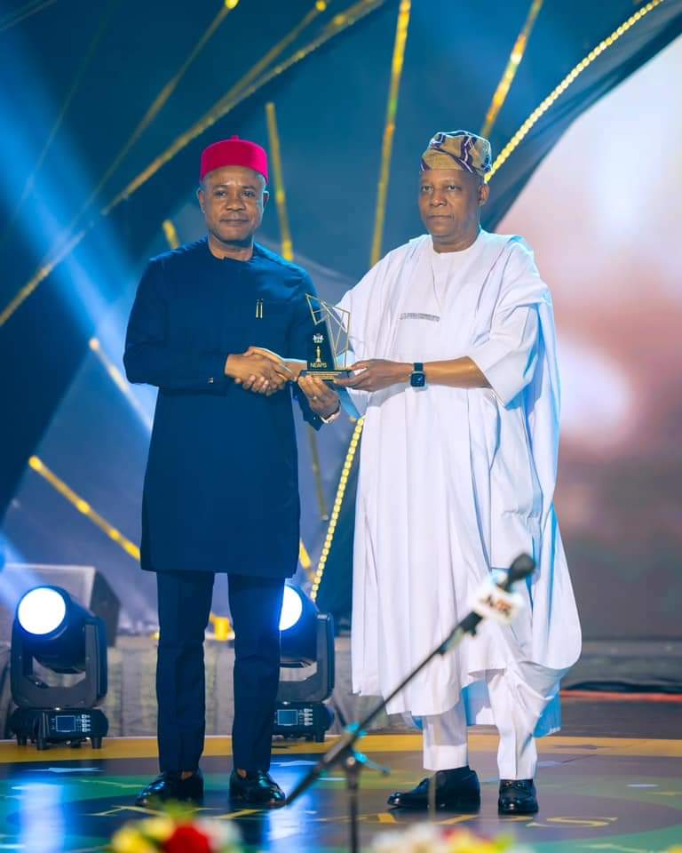 Governor Peter Mbah Receives NEAPS Award For Infrastructural ...